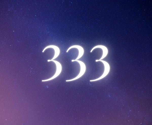 333: significado en el amor - NumerosyAstros.com